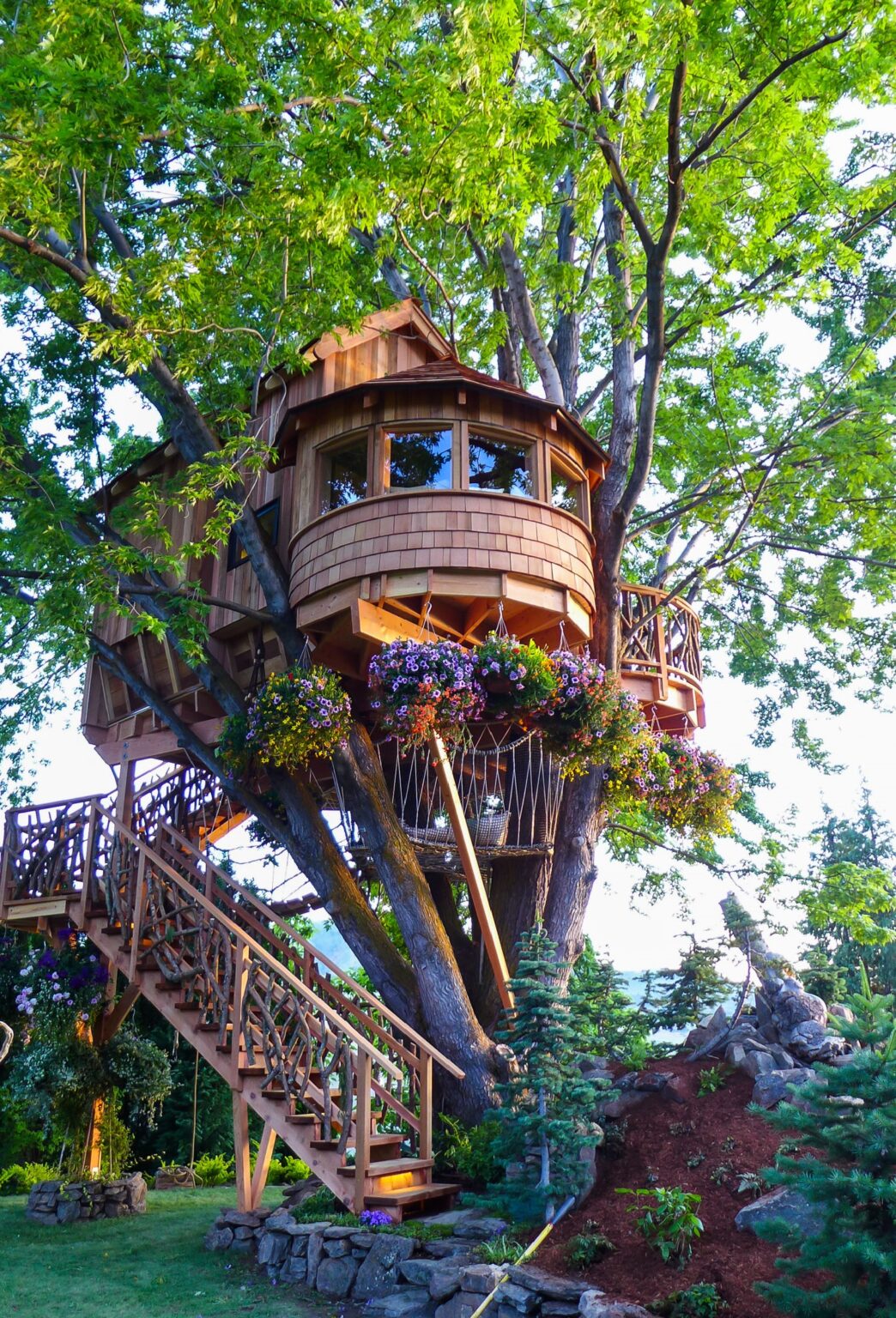 Treehouse With Amazing View
