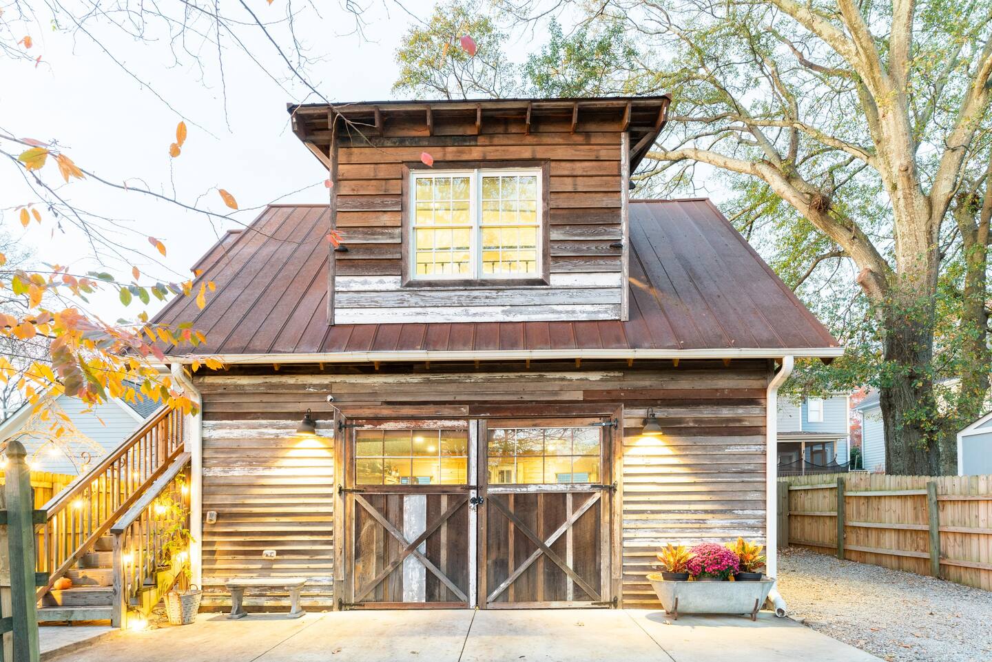 Magnificent Farmhouse Immersed In Georgia's Timeless Landscape