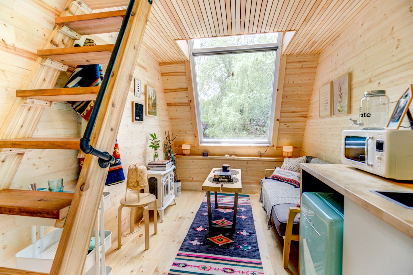 Peaceful Tiny House Just 45 Minutes From Toronto